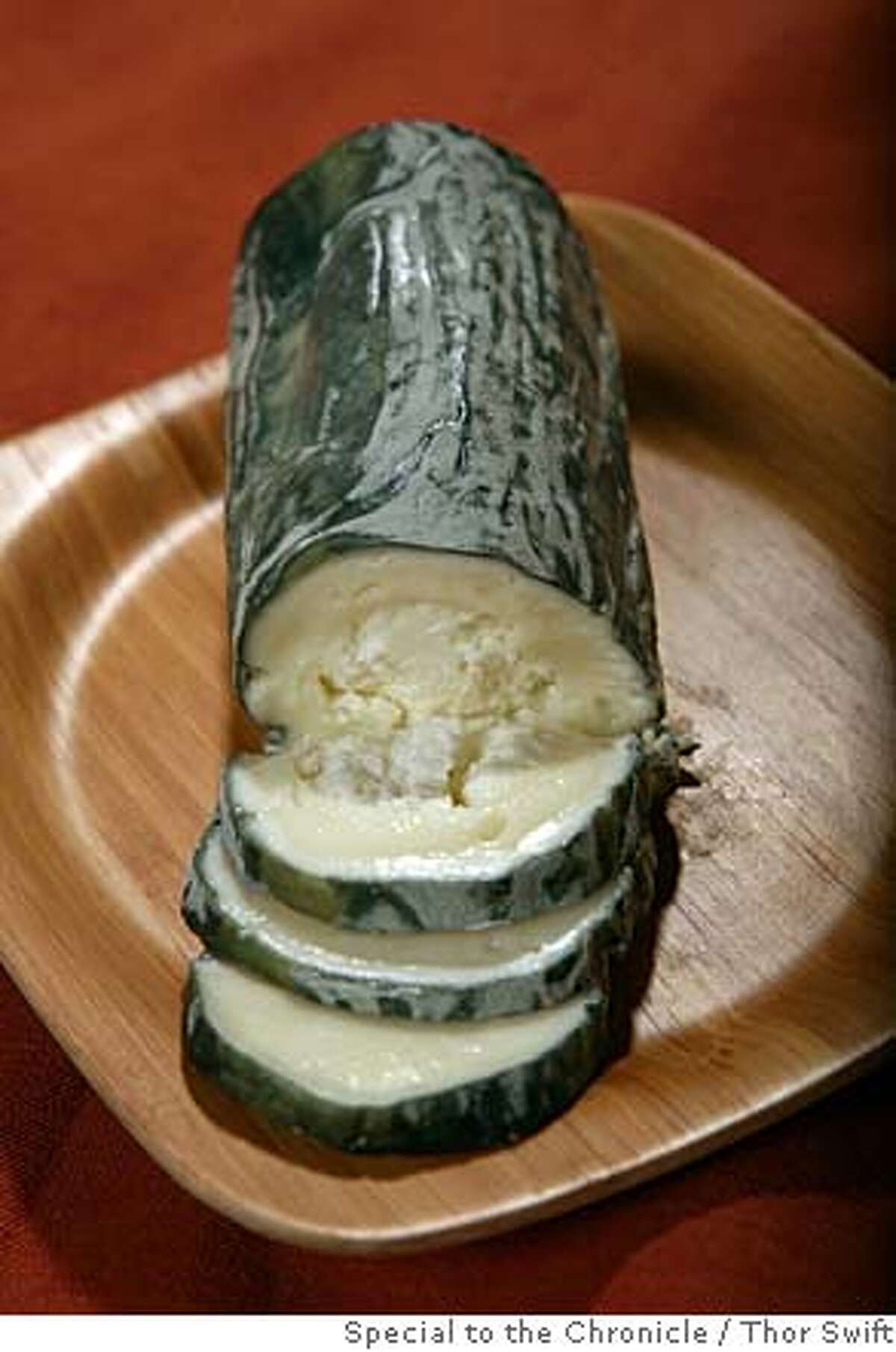 The Cheese Course: Capri Classic Blue Log sports blue on the outside