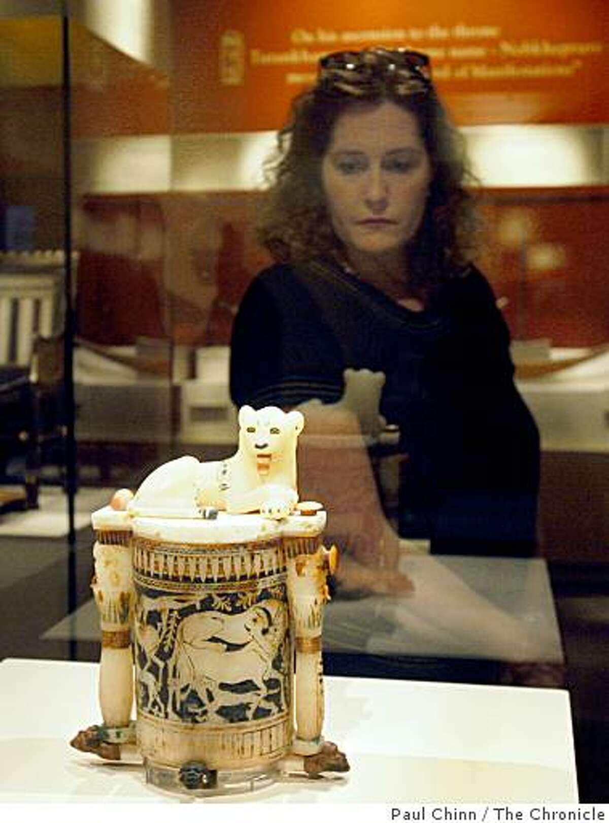 King Tut exhibit opens to the masses