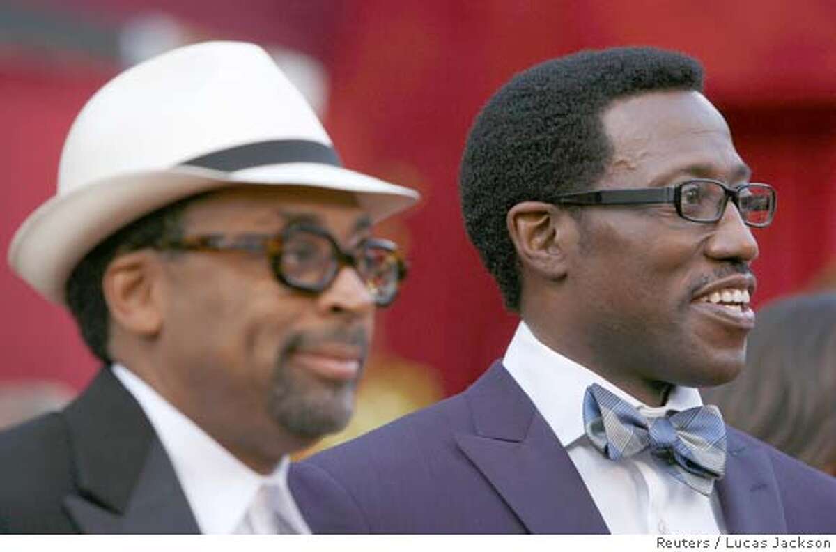 Coen brothers' 'No Country' grabs 4 Oscars