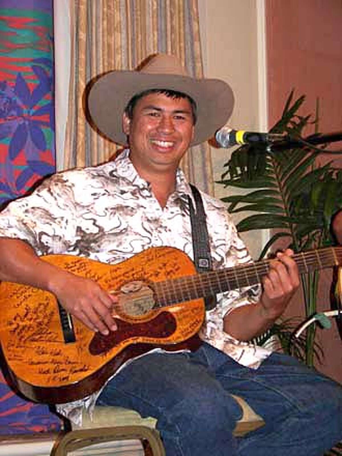 Island camps strike a chord with fans of Hawaiian music