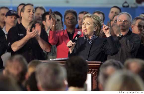 Clinton sends her 'stopper' to Texas