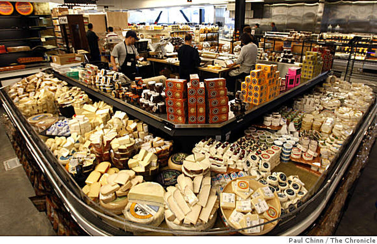 Berkeley Bowl West opens