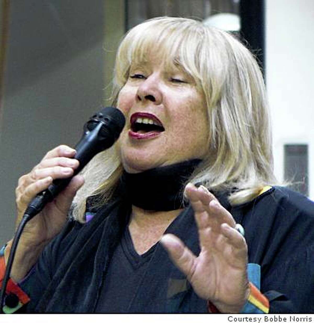 Bobbe Norris celebrates 70th birthday with song