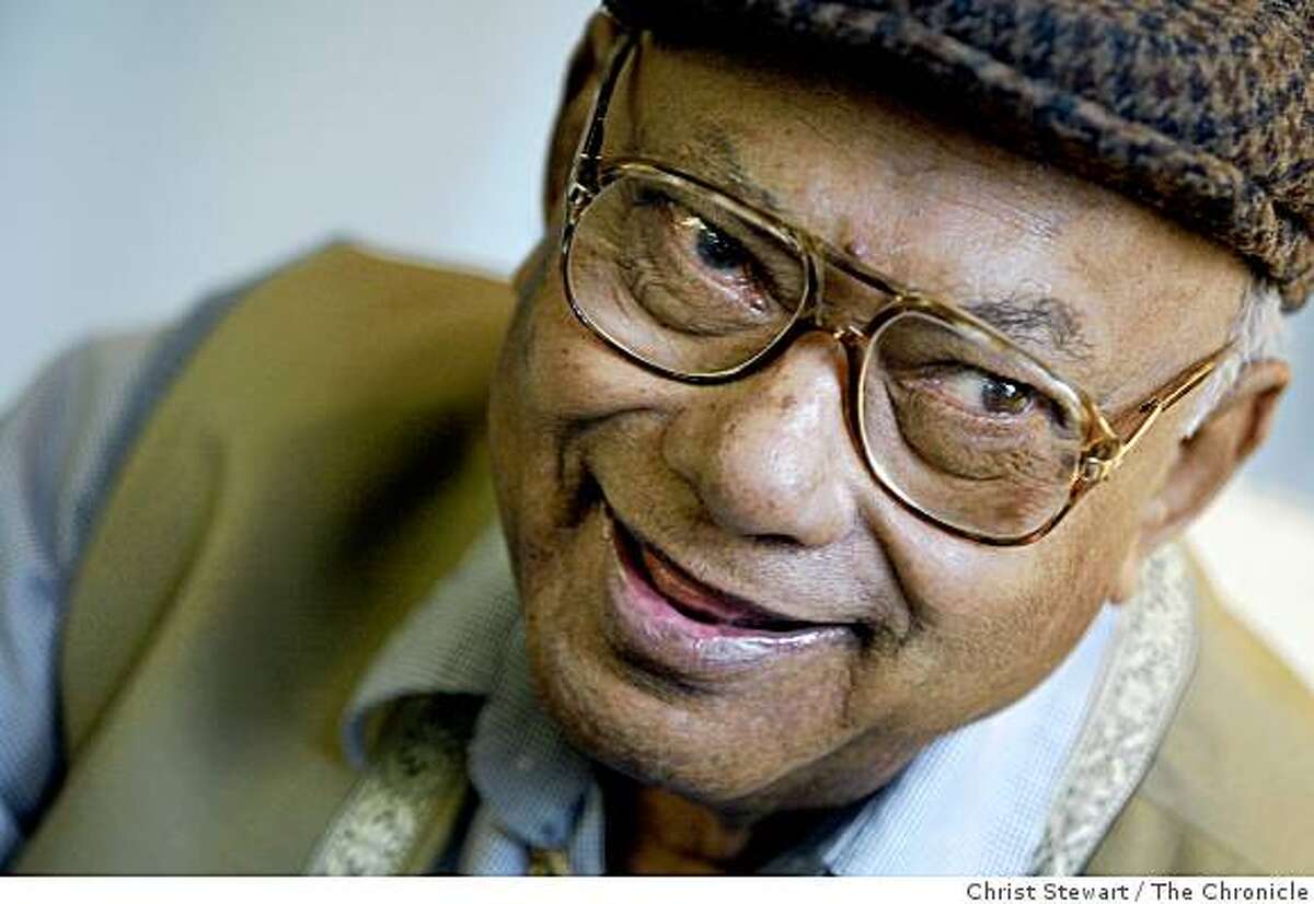 Famed Indian-born musician Ali Akbar Khan dies