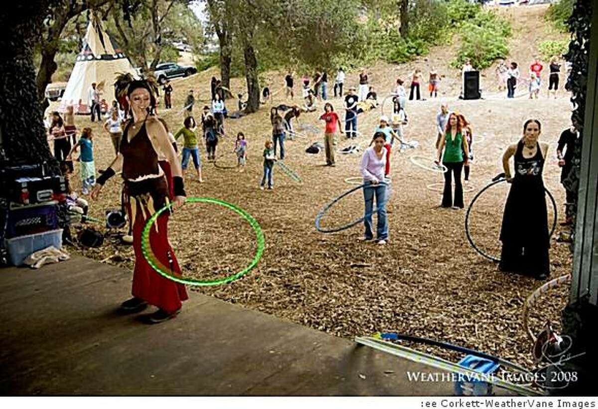 Hula Hoop 101: Lessons in doing the twist