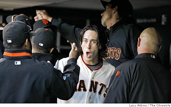 Suddenly, hitting is contagious for S.F.