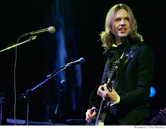 Beck buys another L.A. house, then redesigns it