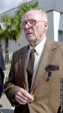 Inventor of Votomatic Flown to Florida / Gore team asks him to talk to ...