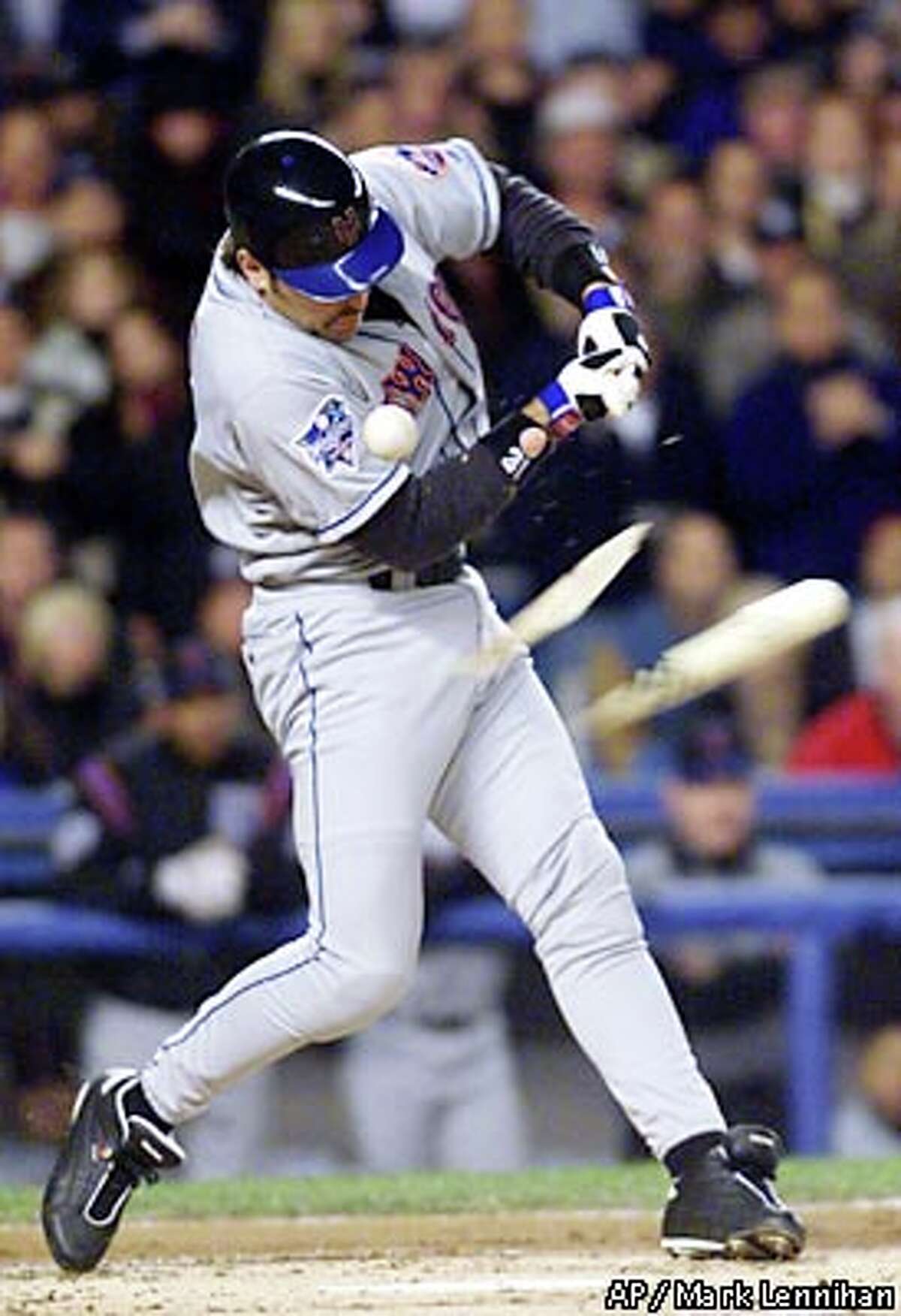 Yankees Rocket to 2-0 Advantage / Clemens, Piazza have another ...