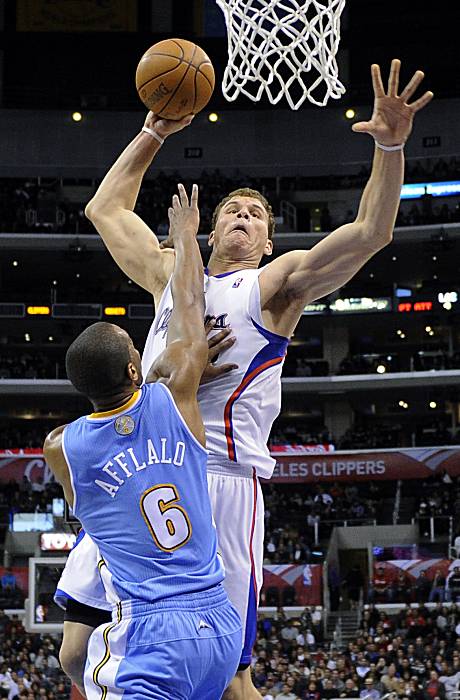 Let's quit trying to prop up tired dunking contest