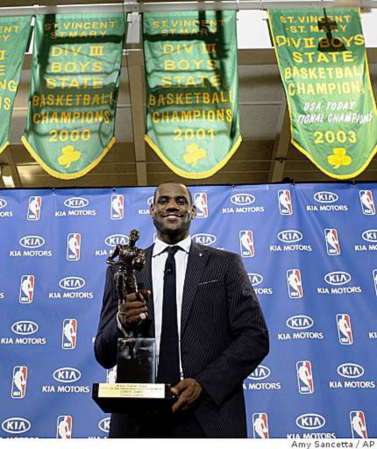 LeBron goes home for award
