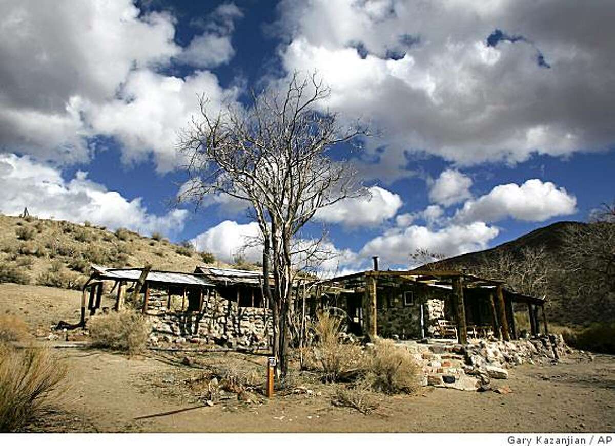 Fire guts Death Valley cabin where Manson hid