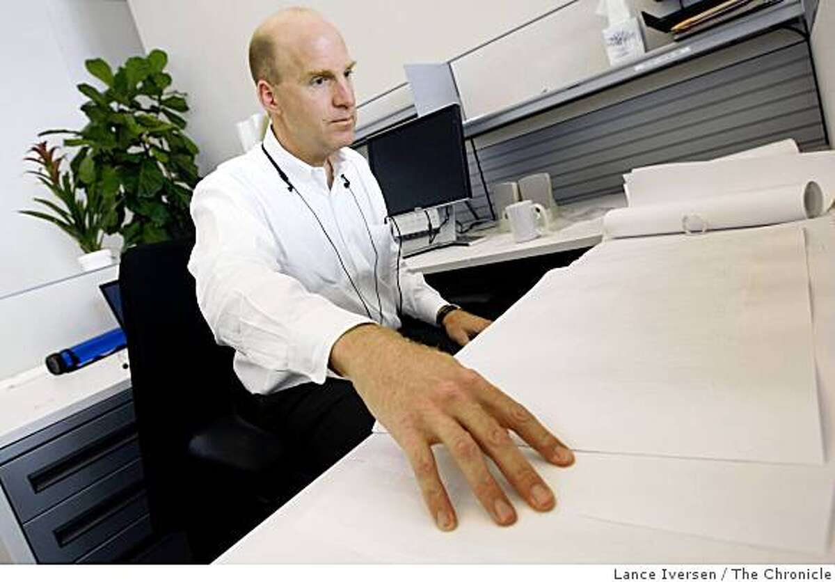 Sudden sight loss drives architect to aid blind