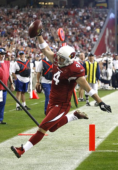 Kicker's TD leads Cards to victory