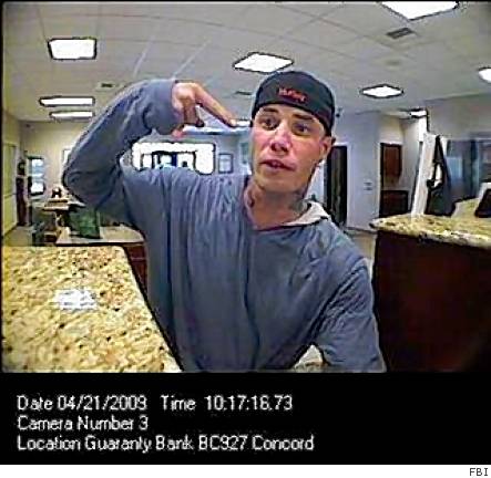 FBI seeking serial bank robber