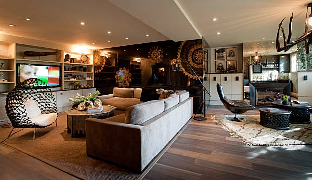 St. Francis Wood show house: tradition with a twist