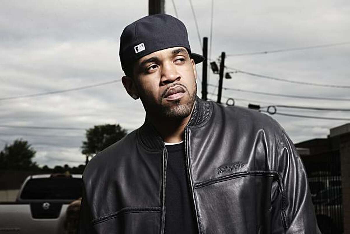 Rapper Lloyd Banks leaps back in the game, his way