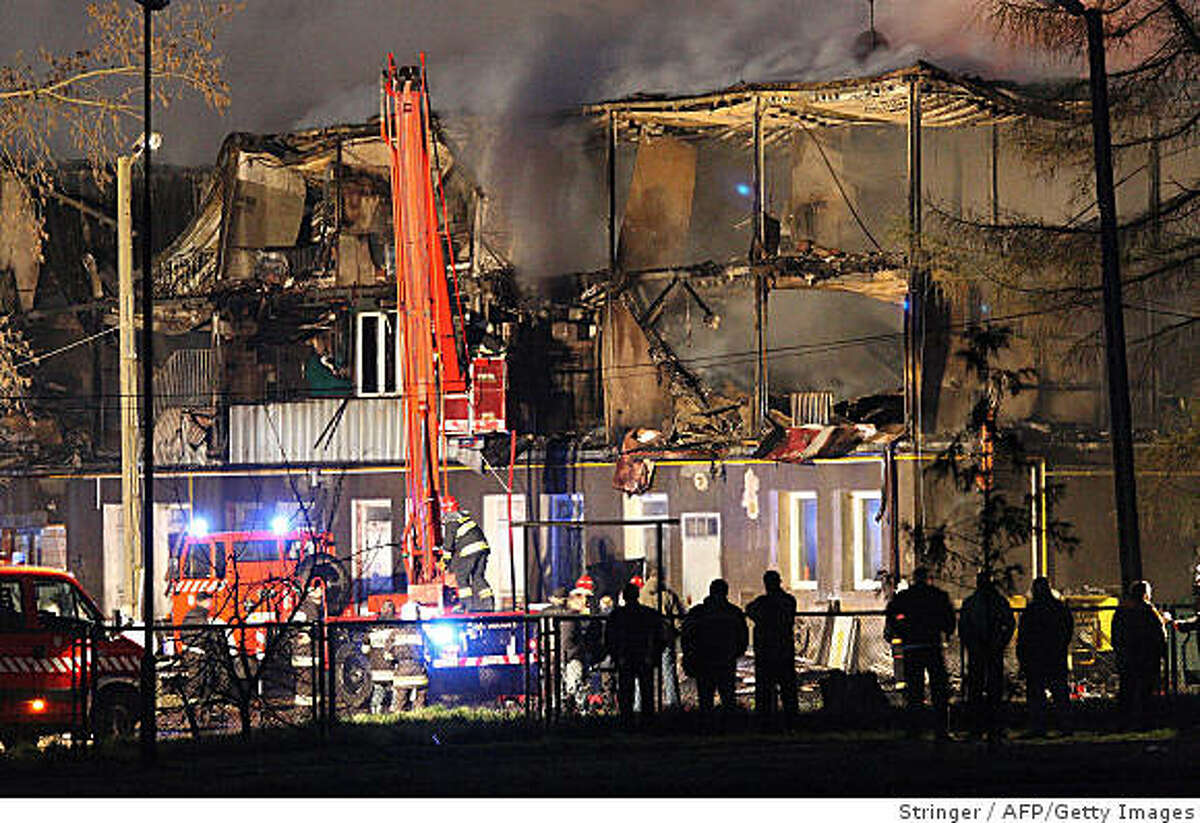 Fire kills 21, injures 20 in Poland
