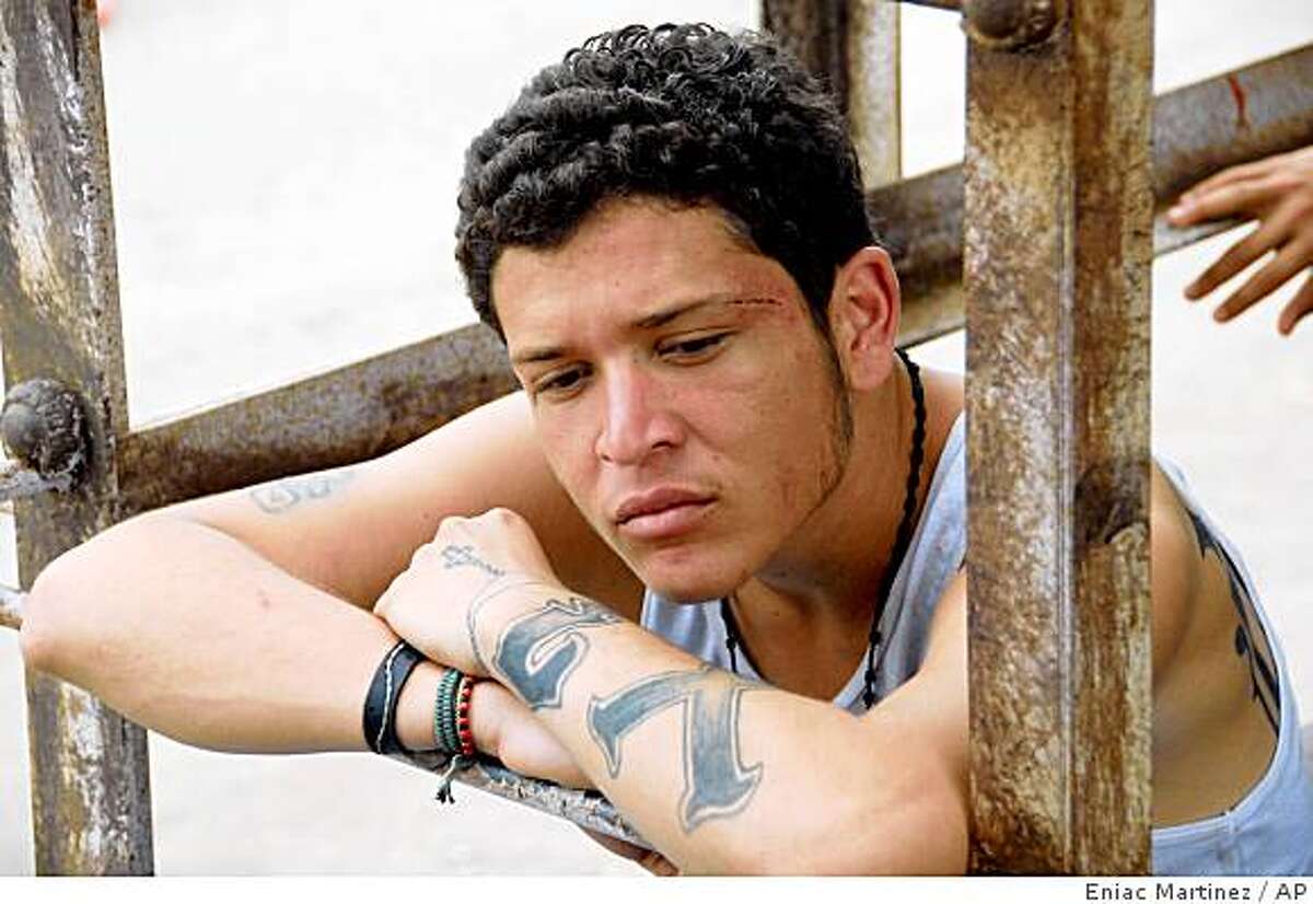 Movie review: Border despair in 'Sin Nombre'