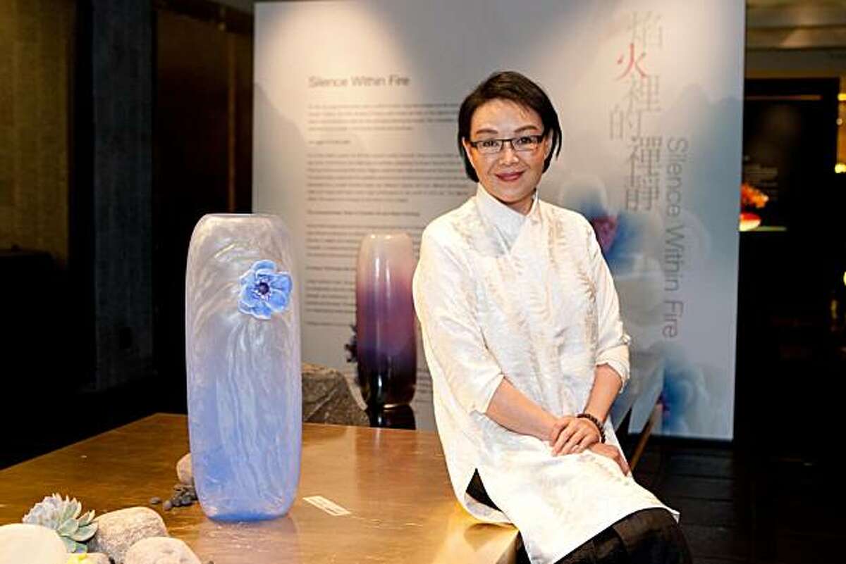 Fragile Liuli glassblowing keeps flowering