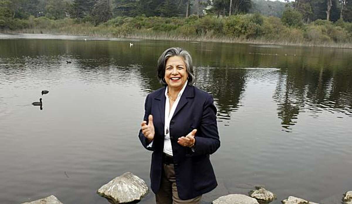 Susan Leal trying to make waves over water crisis