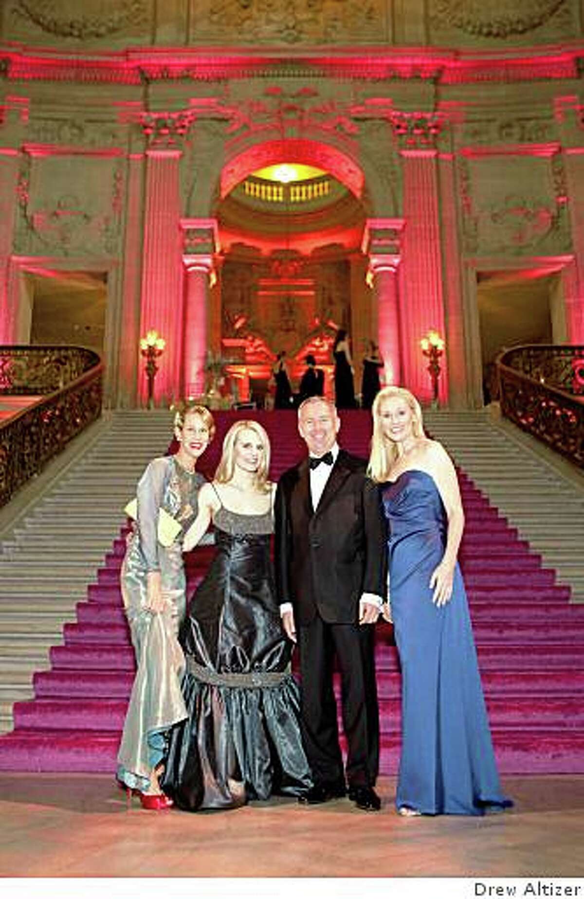Czars and czarinas see red in rotunda at elegant Ballet gala