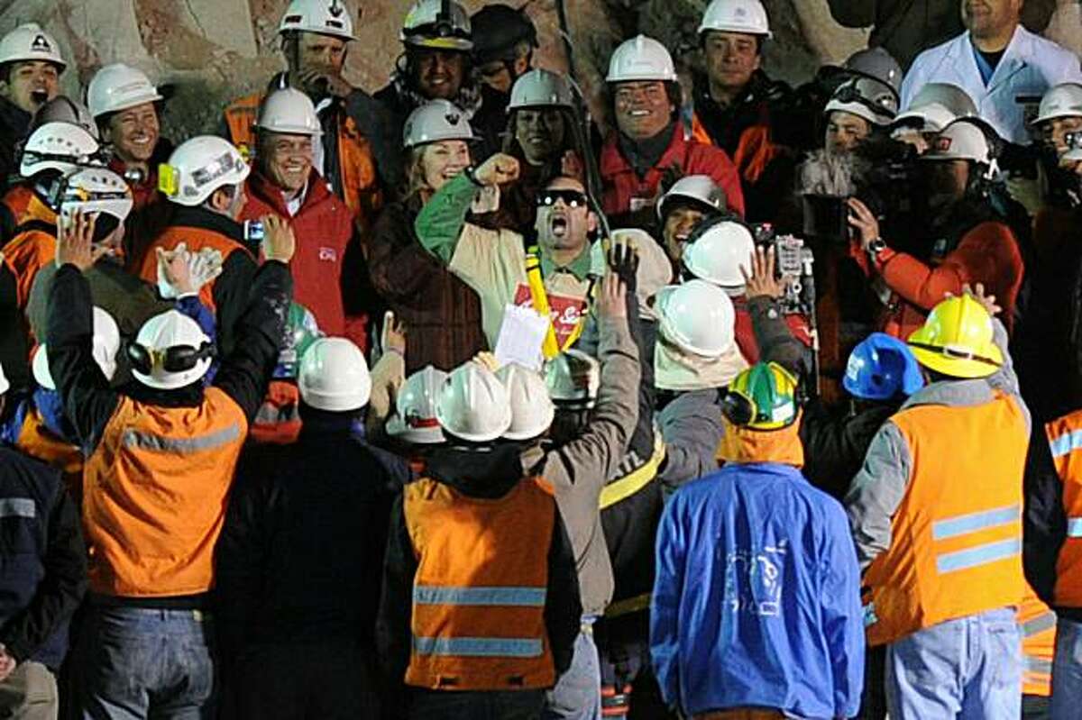 Rescue of Chile miners under way