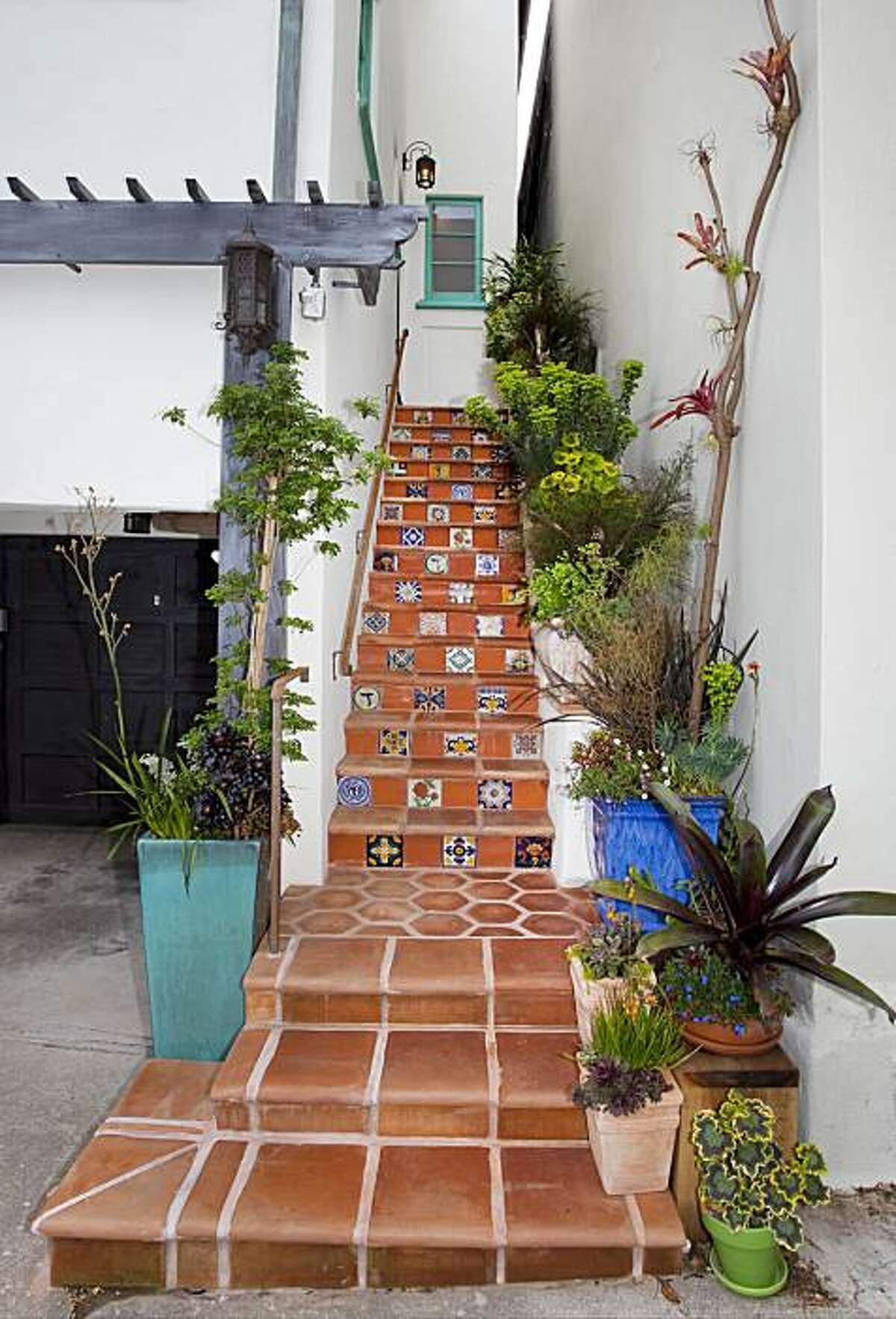 Scenic Spanish style