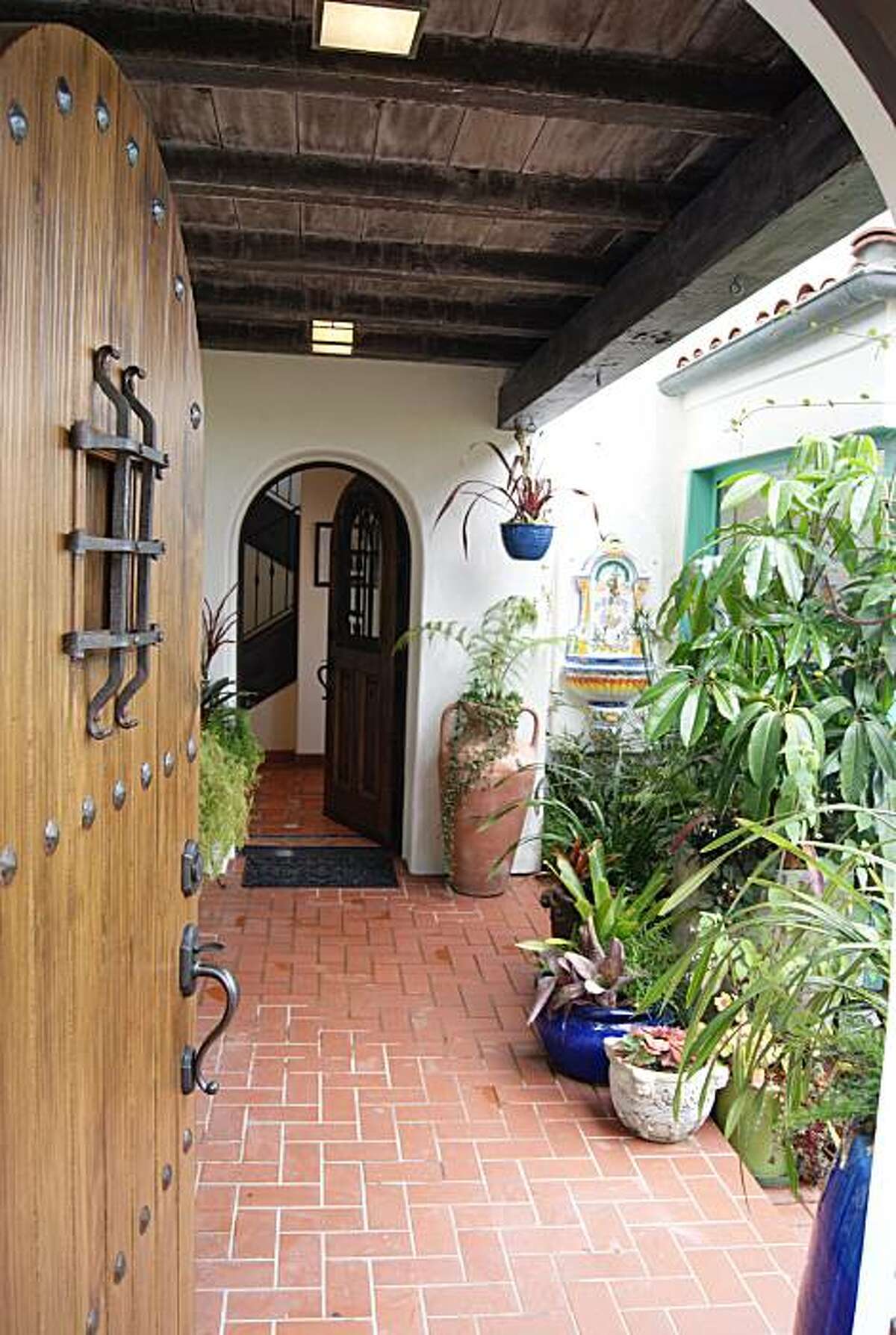 Scenic Spanish style