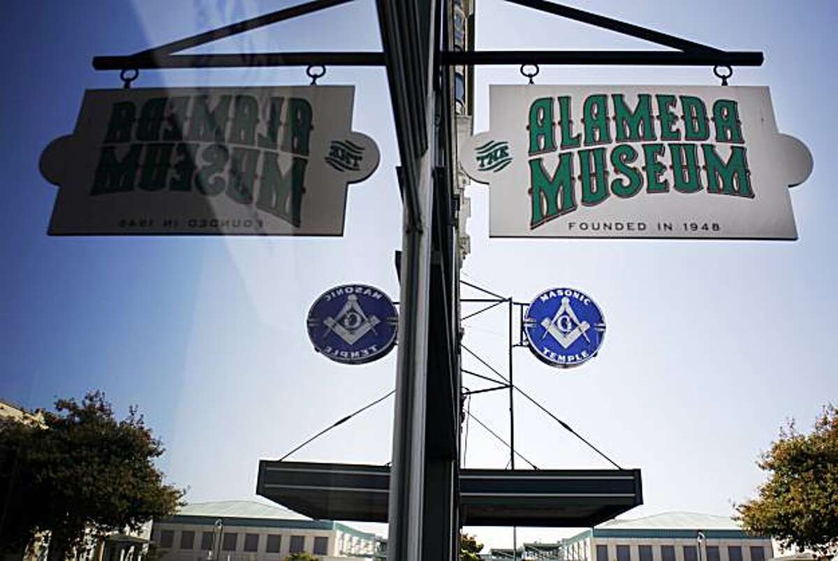 Alameda Victorians: Architectural tour of city