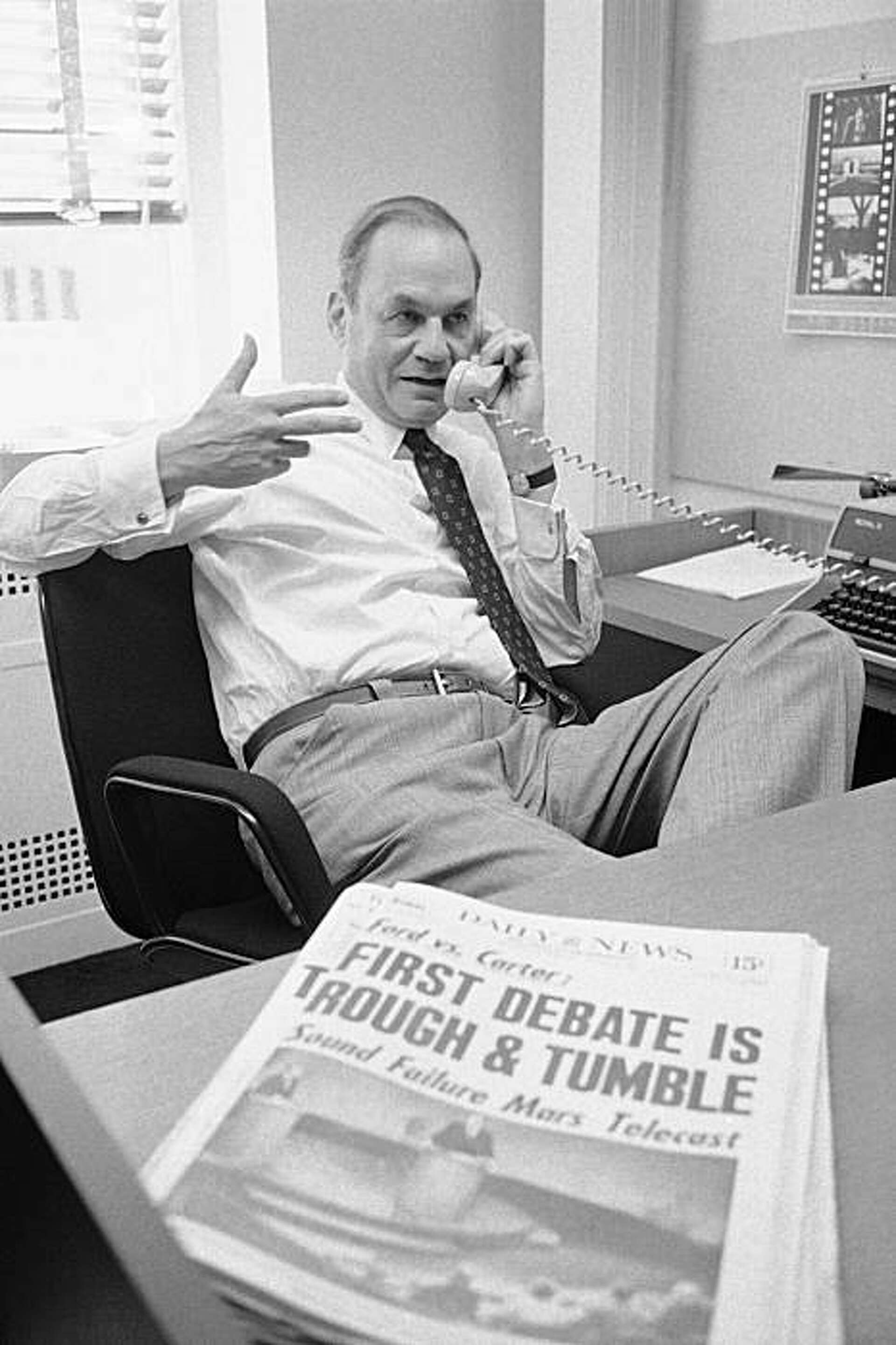 Edwin Newman, longtime TV newsman, dies