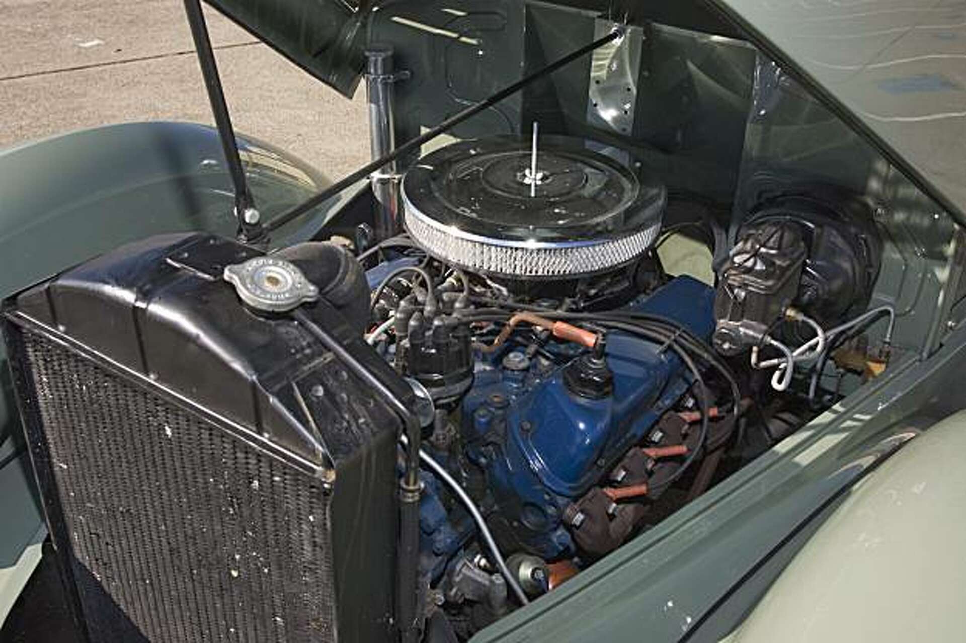 1941 Graham Hollywood gets red carpet treatment