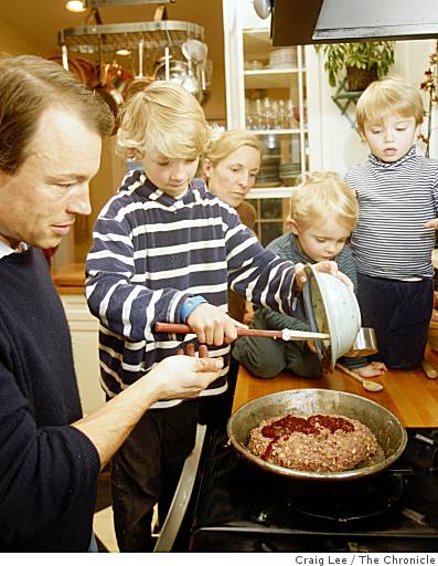Dinnertime, and the gang's all cooking