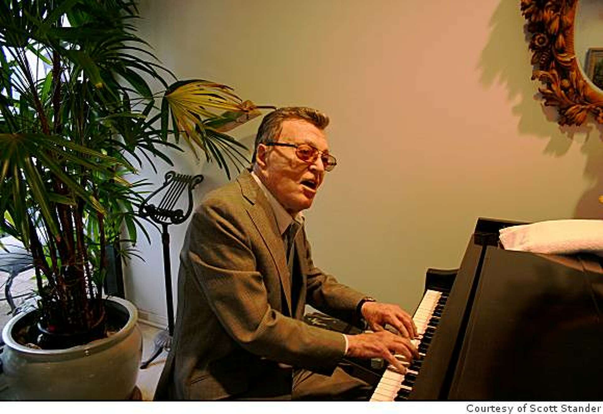 Singer-actor Tony Martin, 96, at the Rrazz Room