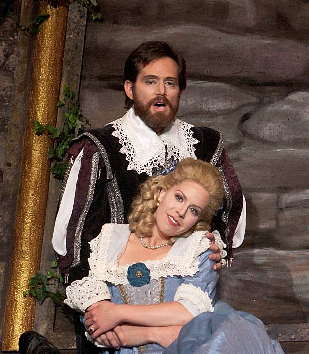 Festival Opera plays it safe, soars with 'Lucia'