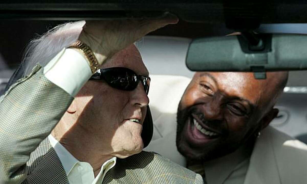 Witnesses to greatness