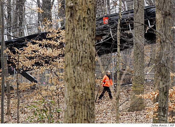 Safety team probing Atlanta walkway collapse