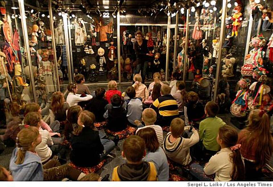 Moscow's puppet theater endures