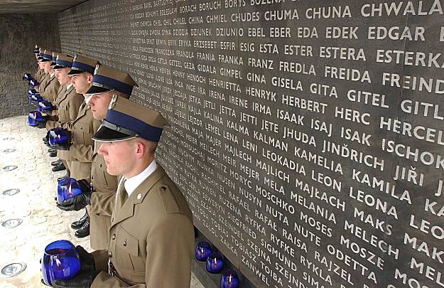 Key Nazi suspect charged in mass killings