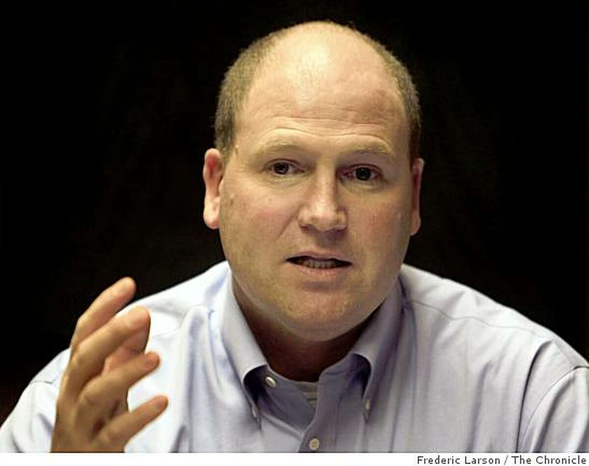 LinkedIn CEO touts growth of network