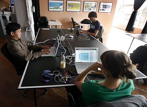 Shared work spaces new resource for solo worker