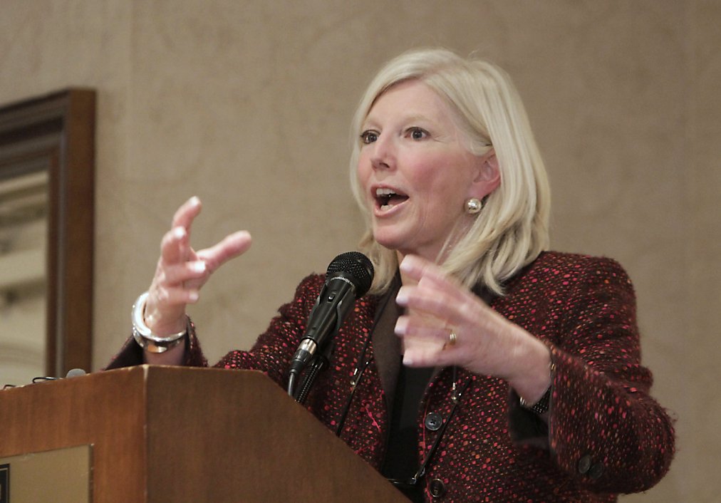Prisons chief wants music, cable TV for inmates
