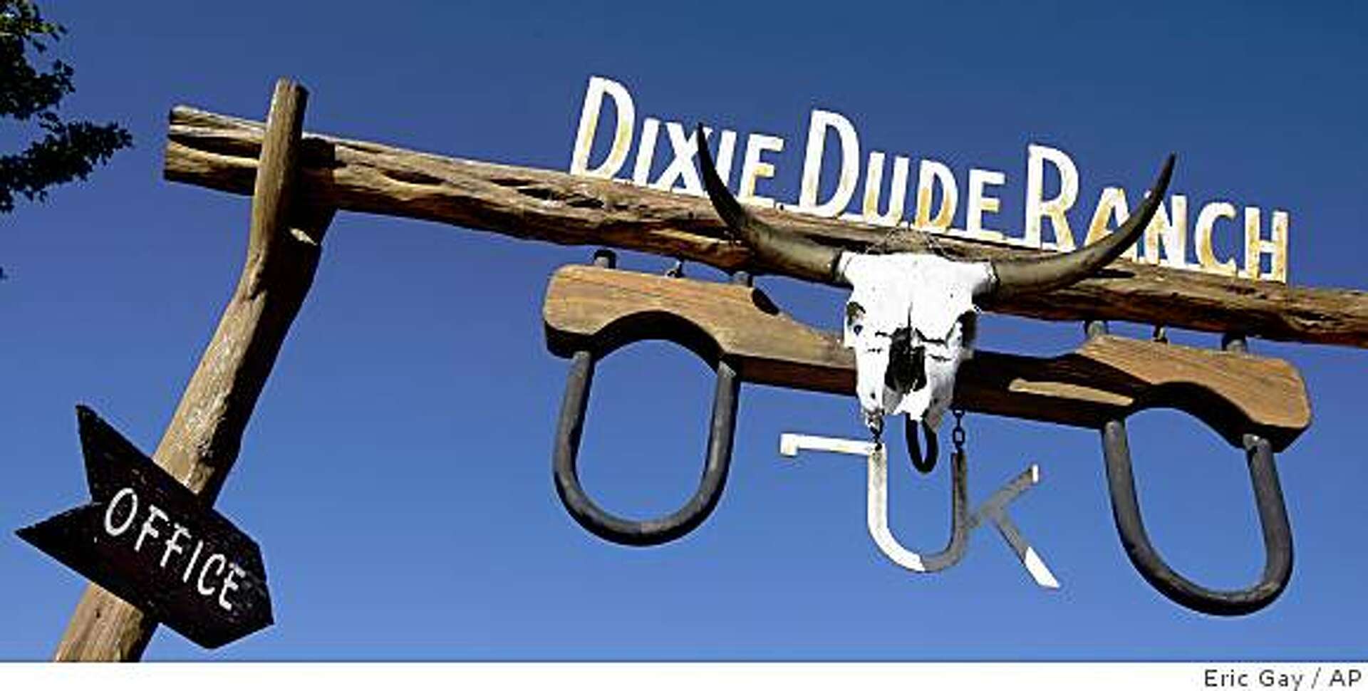 Cowboys turn connoisseurs in Texas wine region