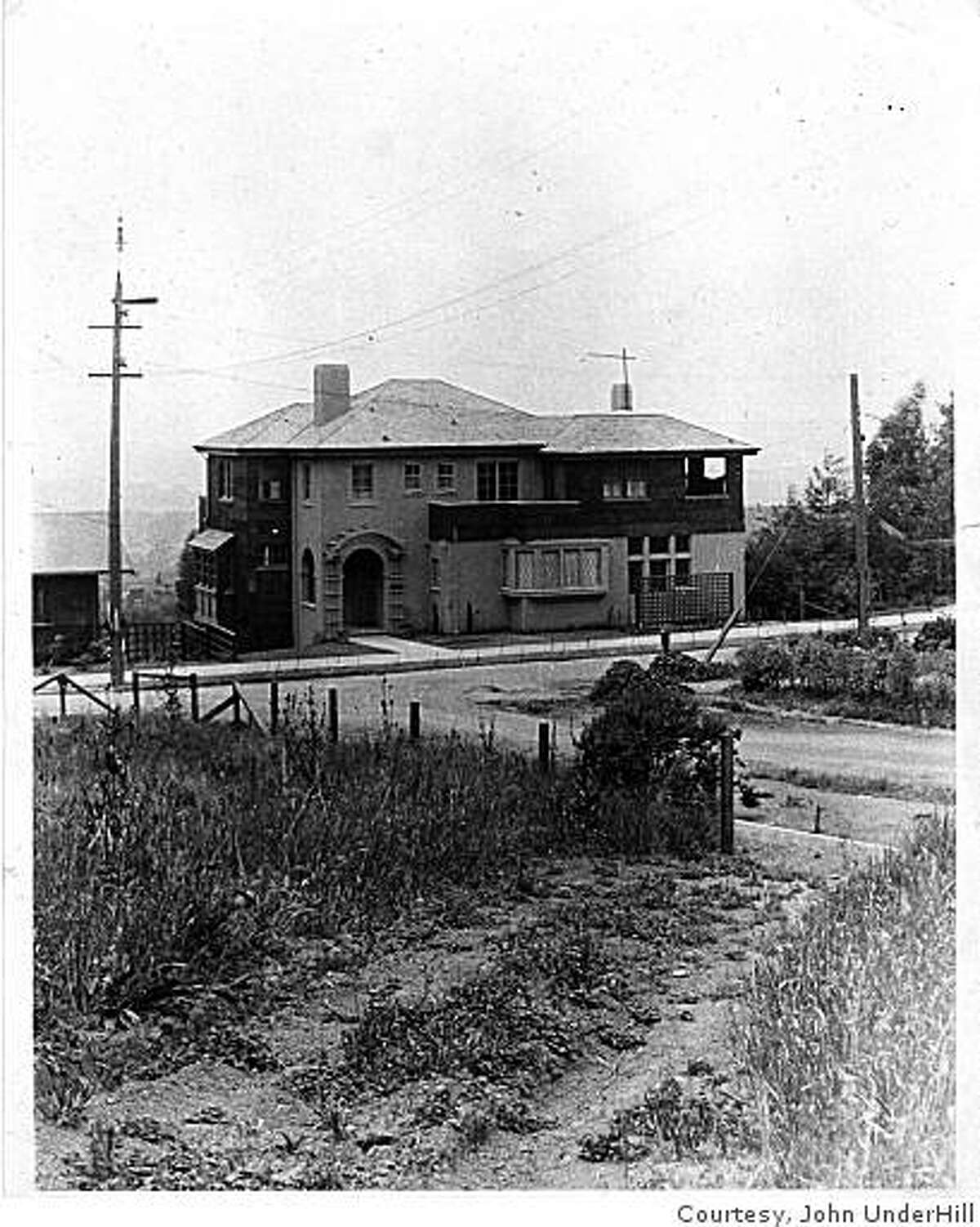 Impressive example of First Bay Tradition