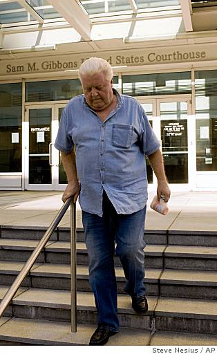 Ex-Chicago police official charged with perjury