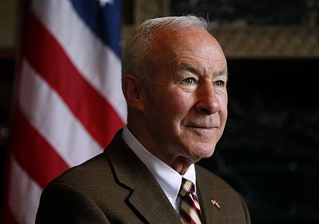Retired Marine takes command of Fleet Week