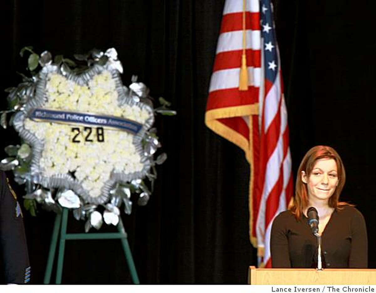 Hundreds mourn 'selfless, noble' police officer