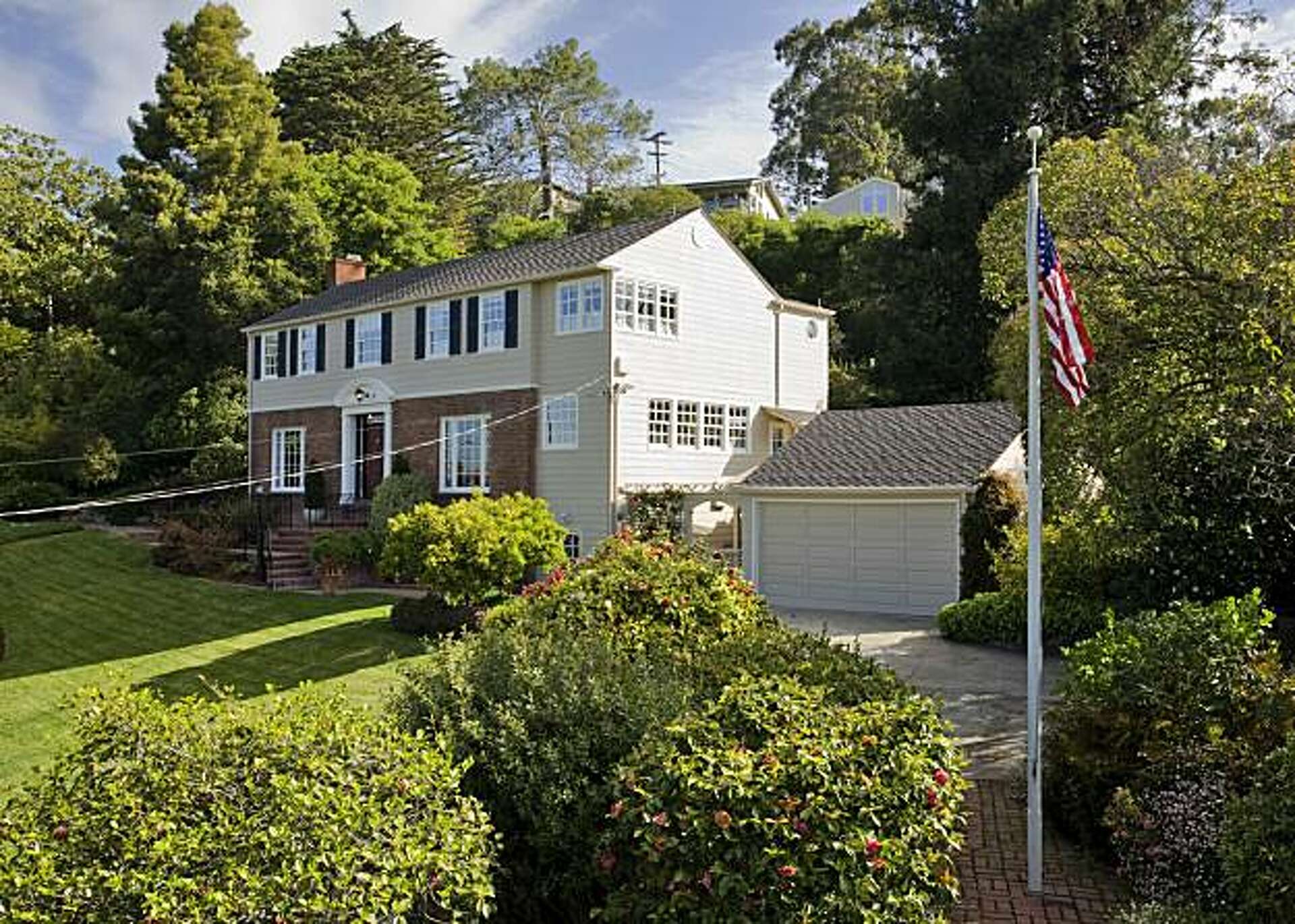 72-year-old Colonial style home in Oakland
