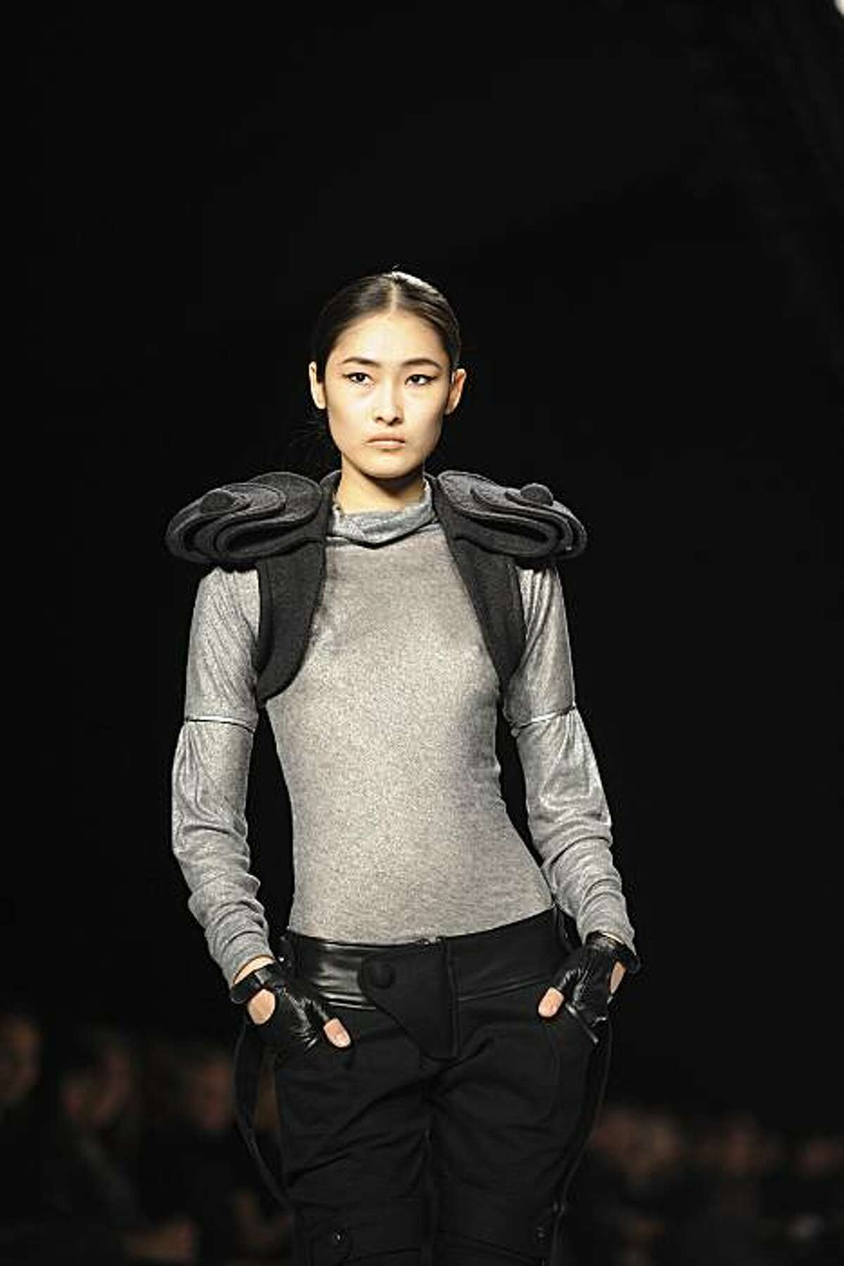 'Project Runway' designer now tells all