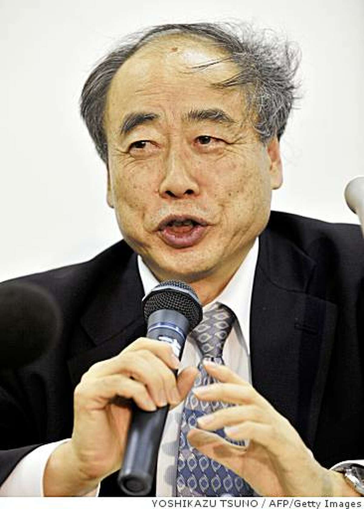 U.S., Japanese scientists share physics Nobel